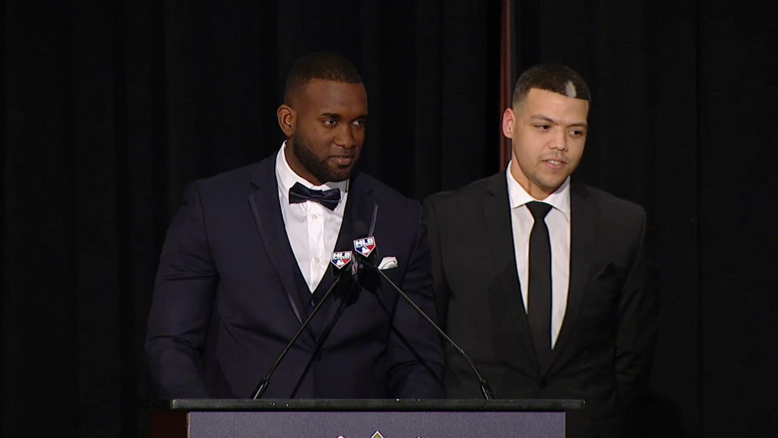 Yordan Alvarez receives AL ROY Award at BBWAA Dinner | 01/26/2020 ...