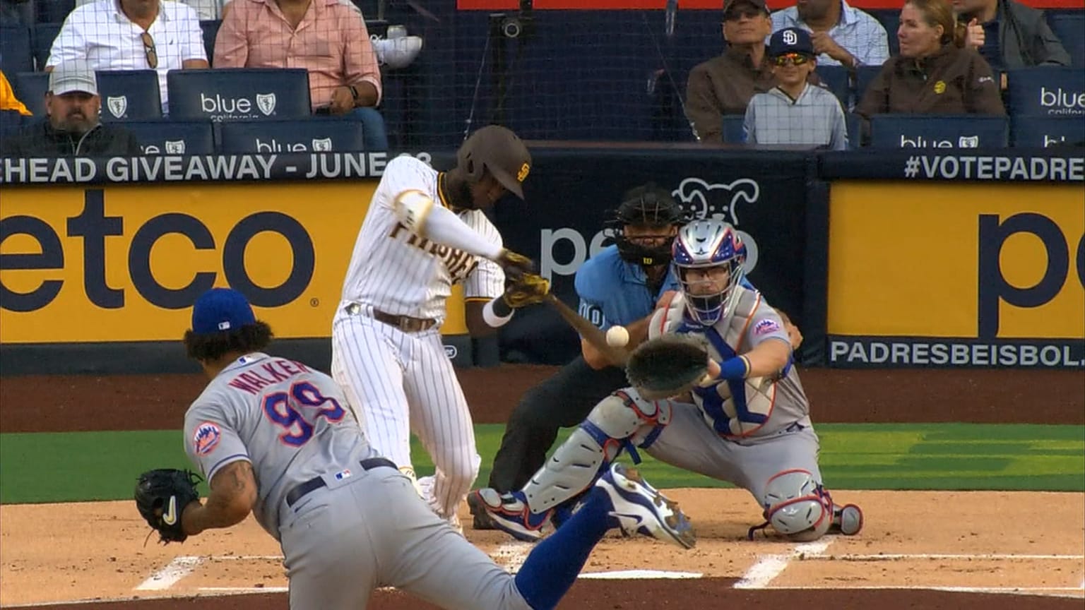 Jurickson Profar launches a solo home run to right | 06/07/2022 | MLB.com