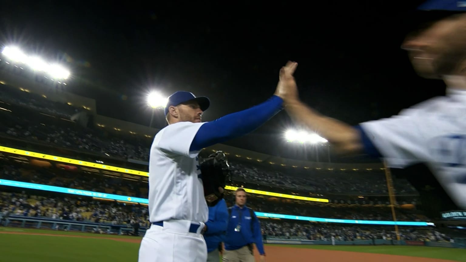 Evan Phillips gets the last out in Dodgers' 9-3 win | 04/14/2022 | Los ...