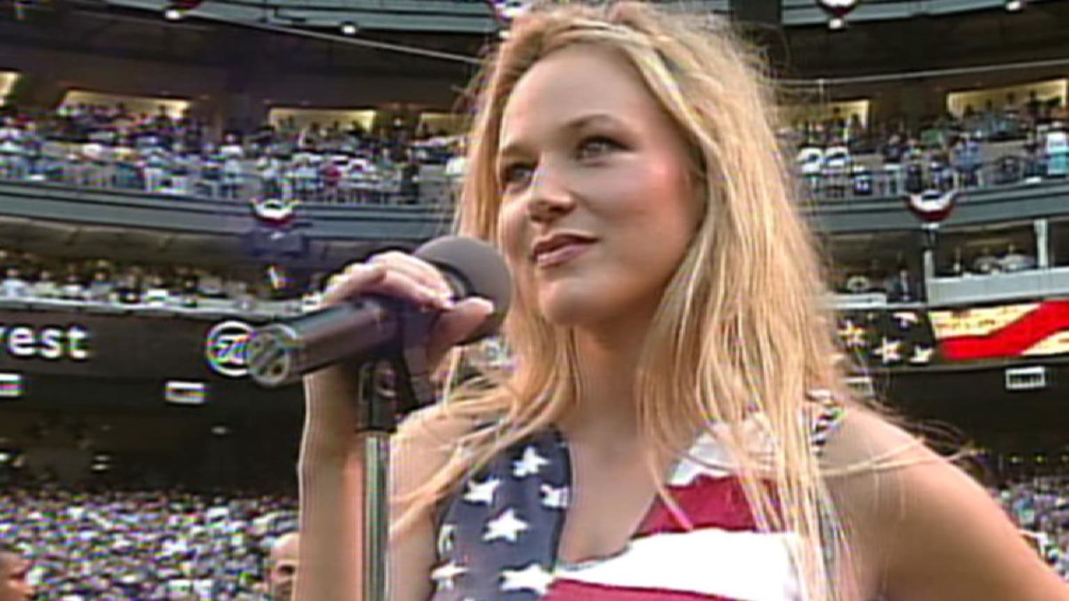 2001 WS Gm1: Jewel sings national anthem | 10/27/2001 | Cleveland Guardians