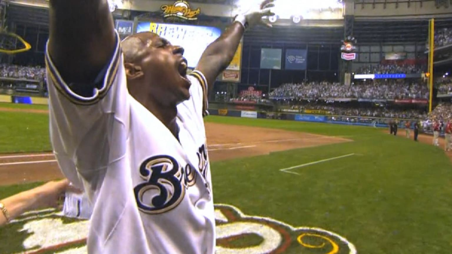 Morgan speaks on-field after win | 10/07/2011 | Milwaukee Brewers