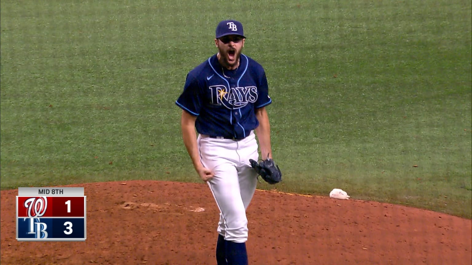 Ryan Thompson K's Bell, leaves 'em loaded in the 8th | 06/08/2021 | MLB.com