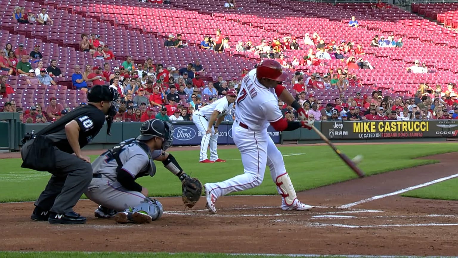 Donovan Solano lifts an RBI double to left field | 07/27/2022 ...