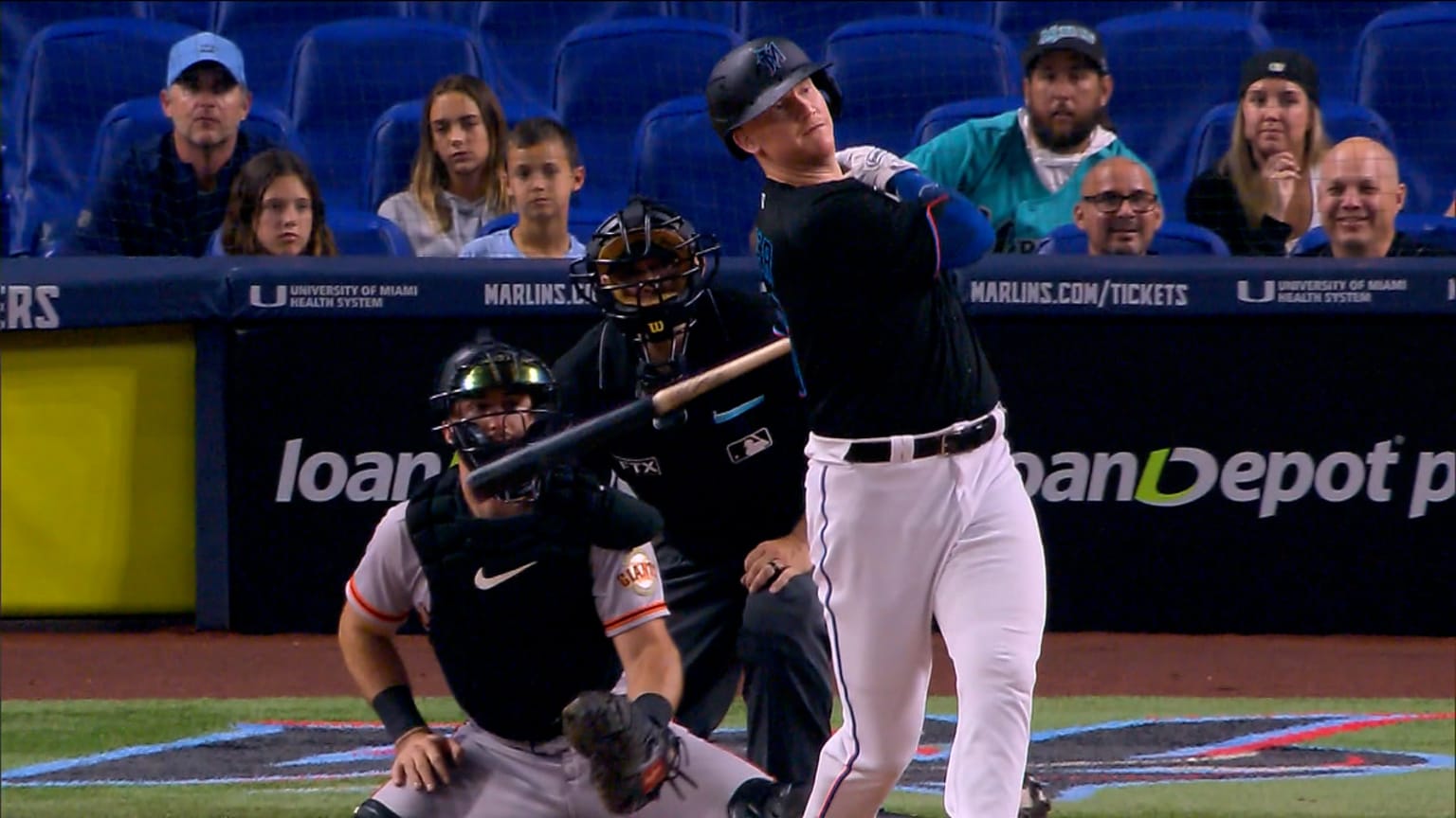 Garrett Cooper's RBI single | 06/03/2022 | MLB.com