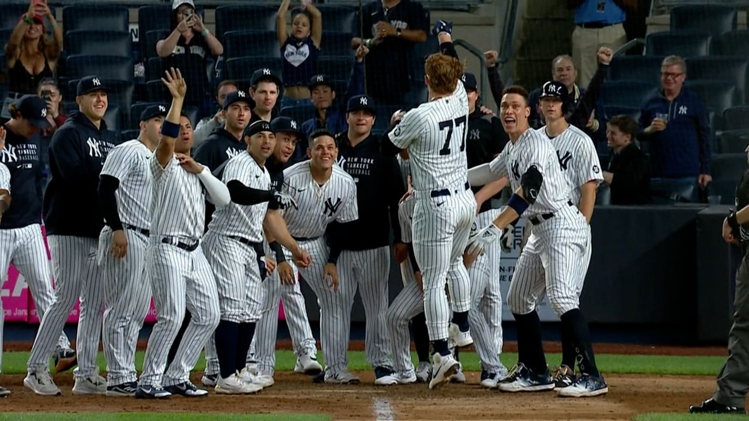 Frazier launches a two-run walk-off homer in the 11th | 06/01/2021 ...