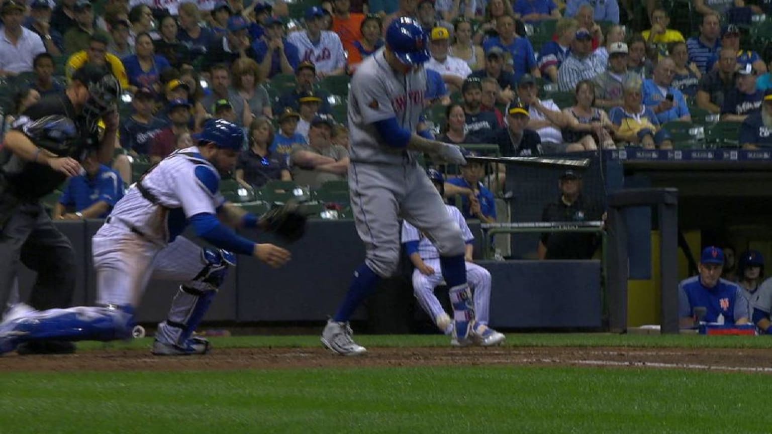 Pina tags out Flores | 05/25/2018 | MLB.com