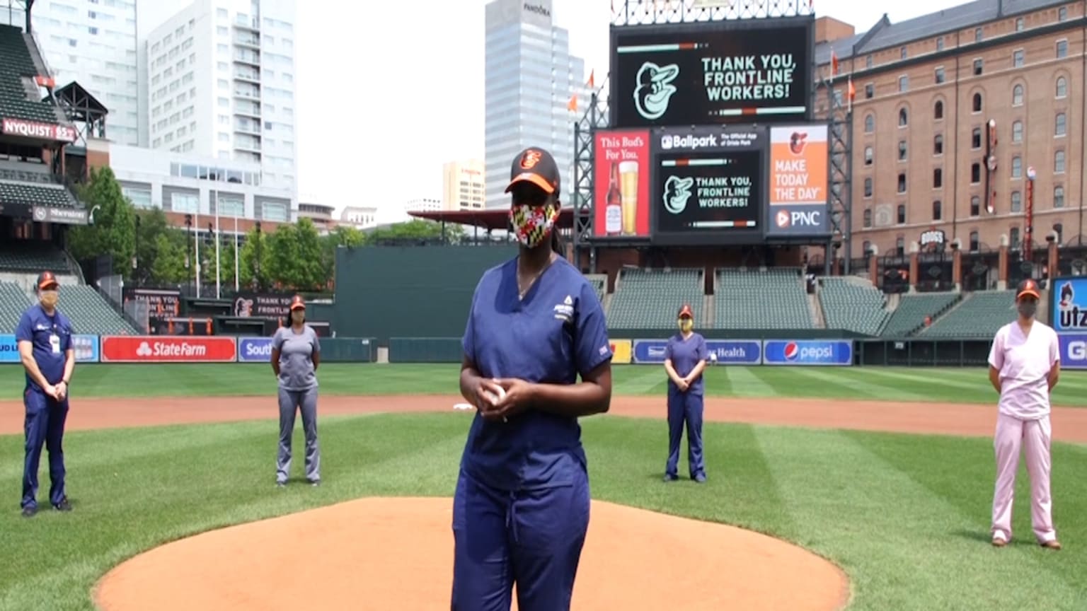 R.N. Mahala Thomas throws 1st pitch | 07/29/2020 | Baltimore Orioles