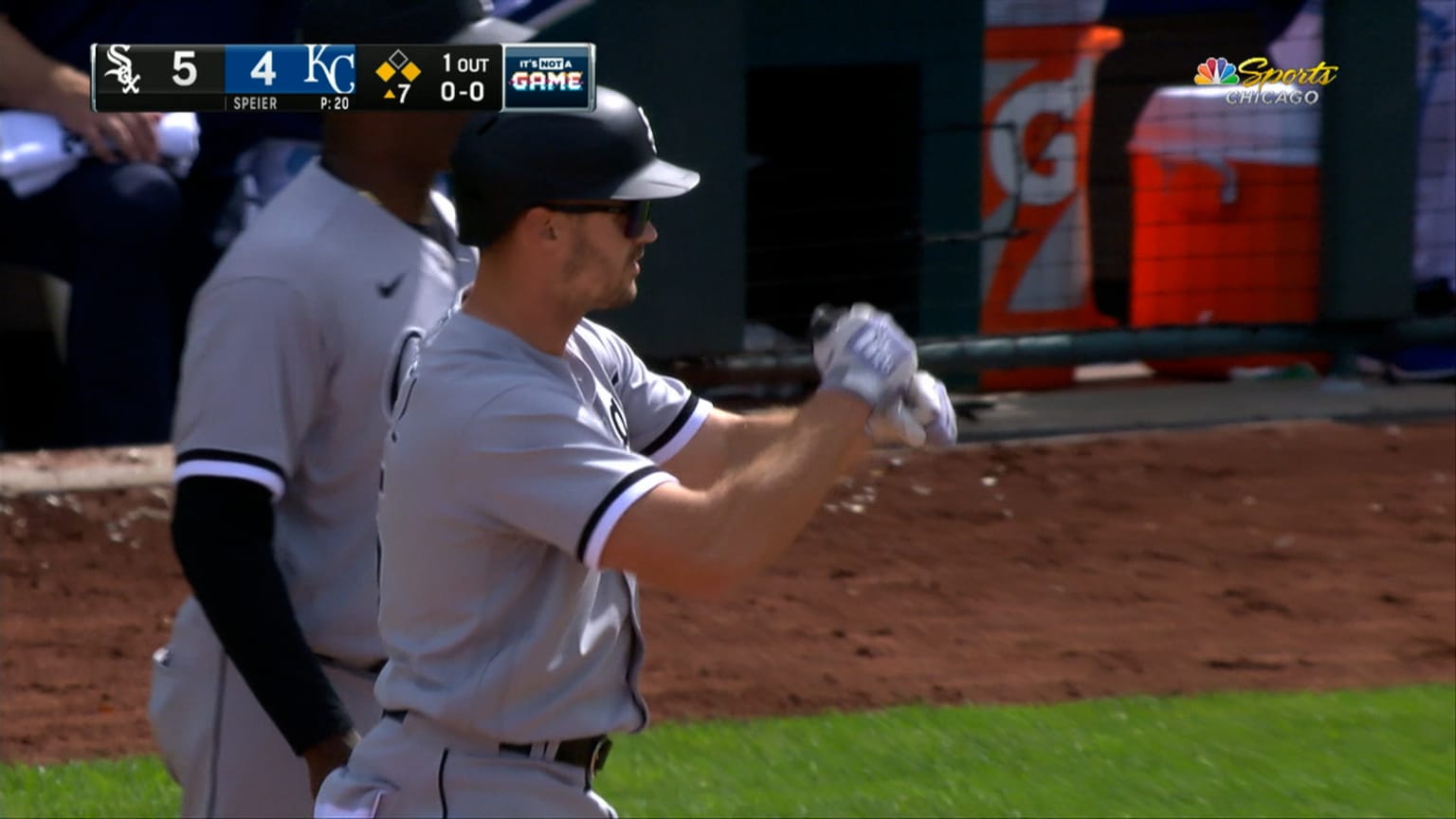 Adam Engel drills a go-ahead RBI single to center | 05/19/2022 | Kansas ...