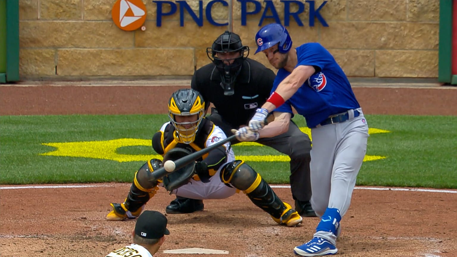 Patrick Wisdom hits a solo homer to left center | 05/27/2021 ...