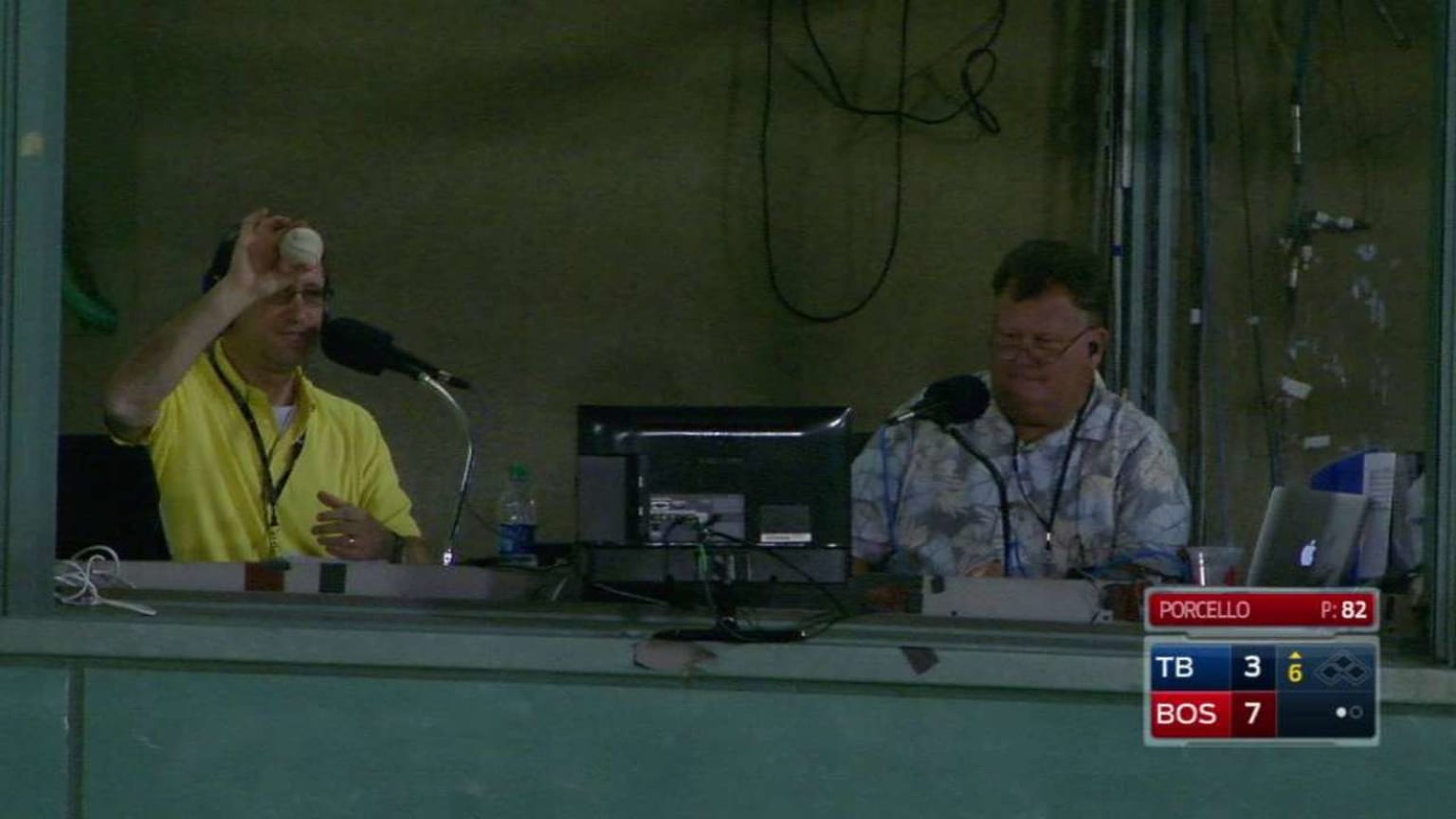 TB@BOS: Longoria fouls souvenir into the radio booth | 08/29/2016 | MLB.com