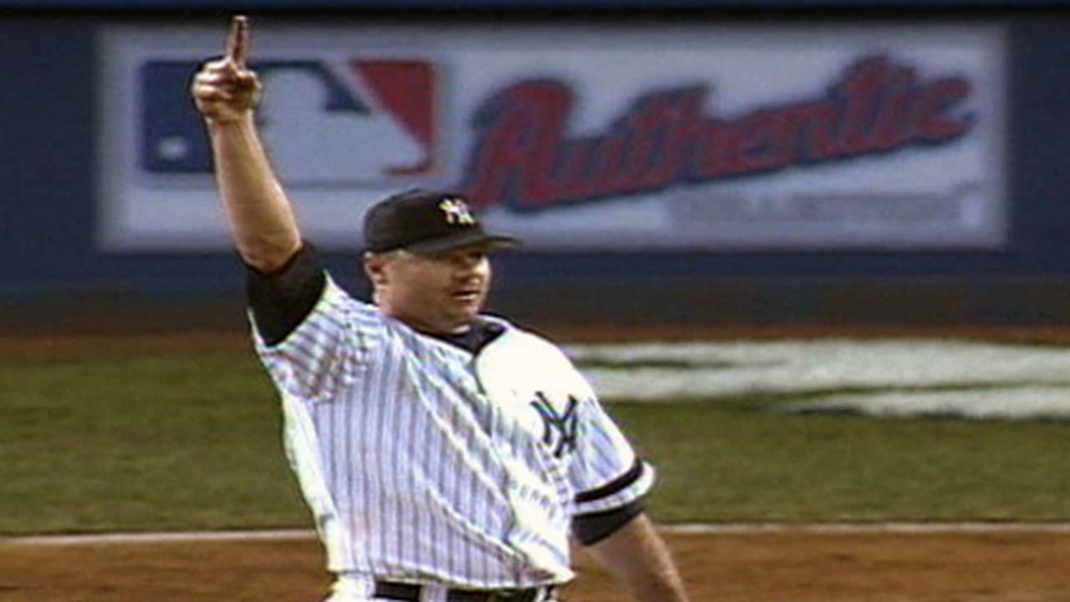 2000 WS Gm2: Clemens throw eight scoreless innings | 10/22/2000 | MLB.com