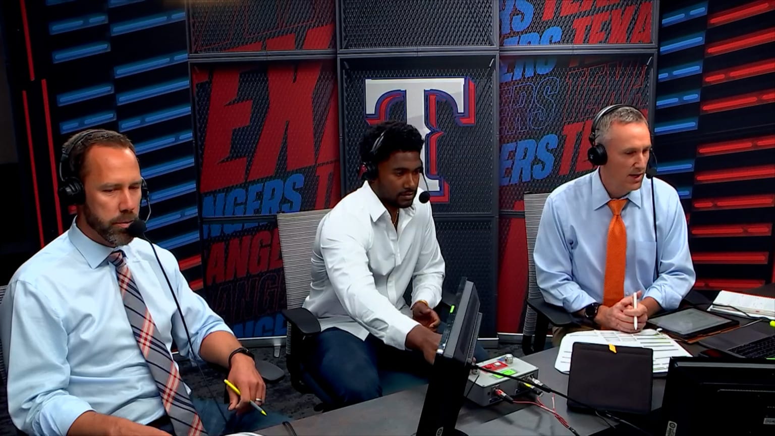 Kumar Rocker joins the Rangers booth in the 3rd | 08/04/2022 | Texas ...