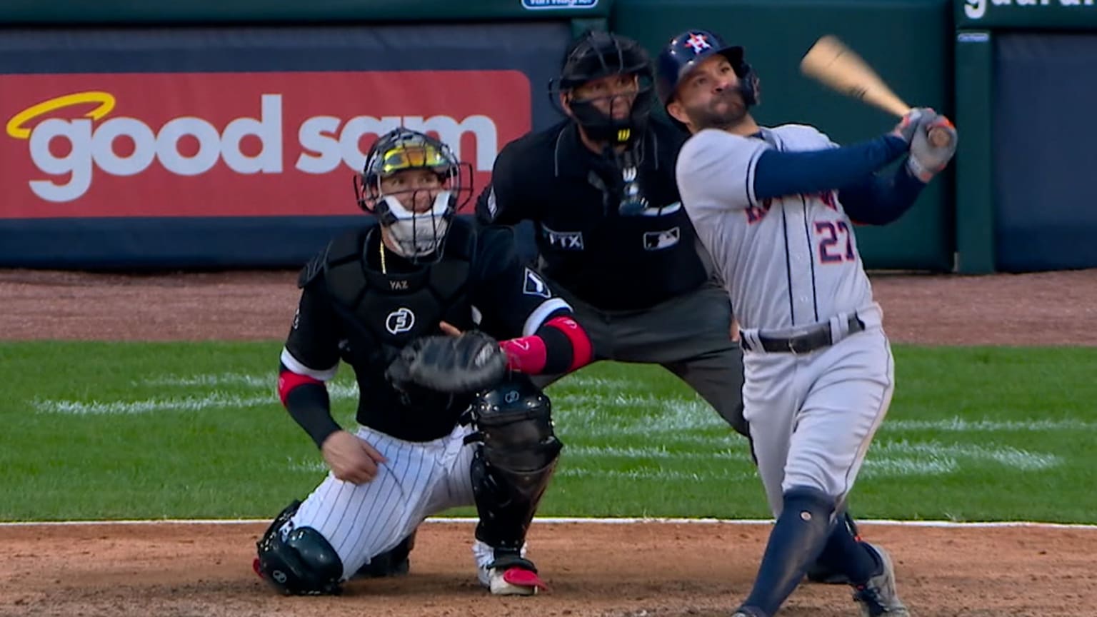 Altuve lifts a homer 416 feet | 10/12/2021 | Boston Red Sox