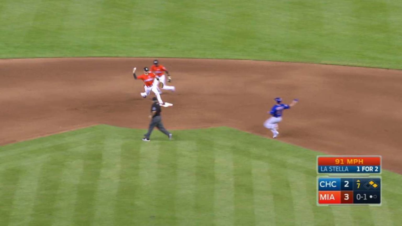 Riddle turns a double play | 06/25/2017 | MLB.com