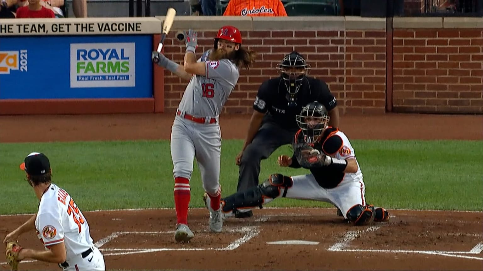 Brandon Marsh drives in two runs on a single | 08/25/2021 | Los Angeles ...