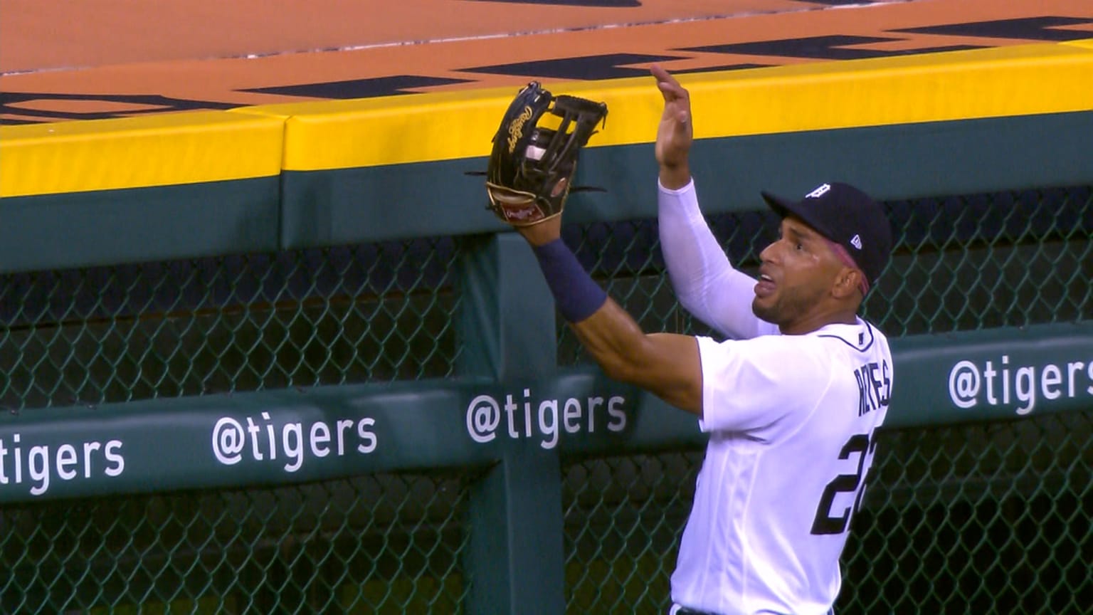 Reyes makes a huge catch to rob Bethancourt | 08/04/2022 | Los Angeles ...