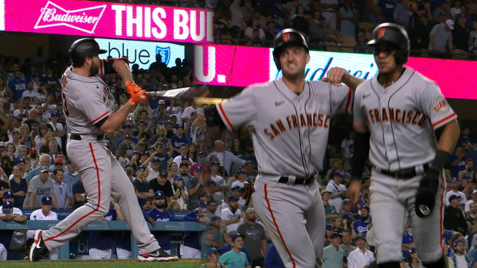 Giants score 4 in the 9th to complete a wild comeback | 07/22/2021 ...