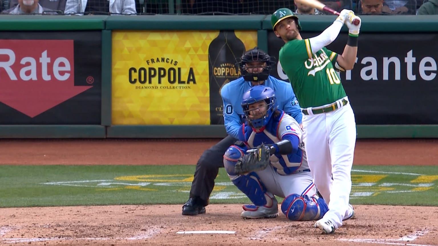 Chad Pinder crushes a solo homer to center field | 05/27/2022 | St ...