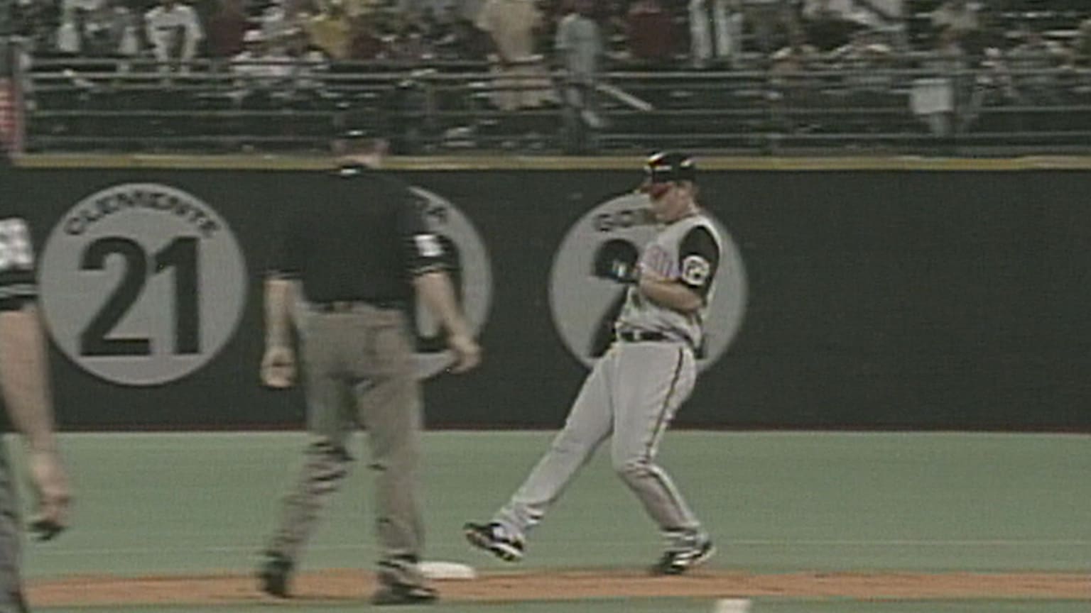 Adam Dunn doubles to right field in the 2nd inning | 04/19/2003 | MLB.com