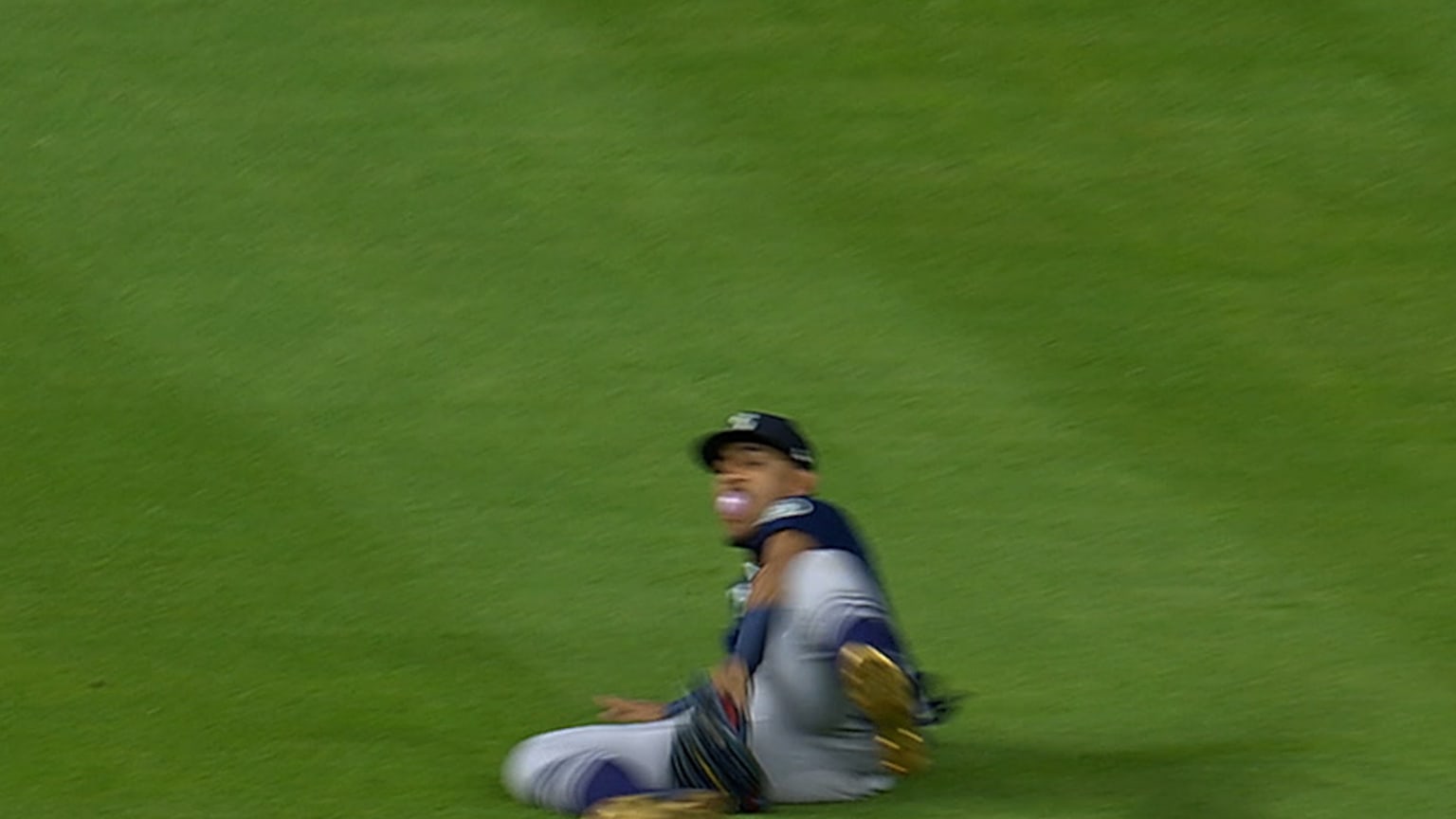 Julio Rodríguez makes a sweet sliding catch in center | 05/03/2022 ...