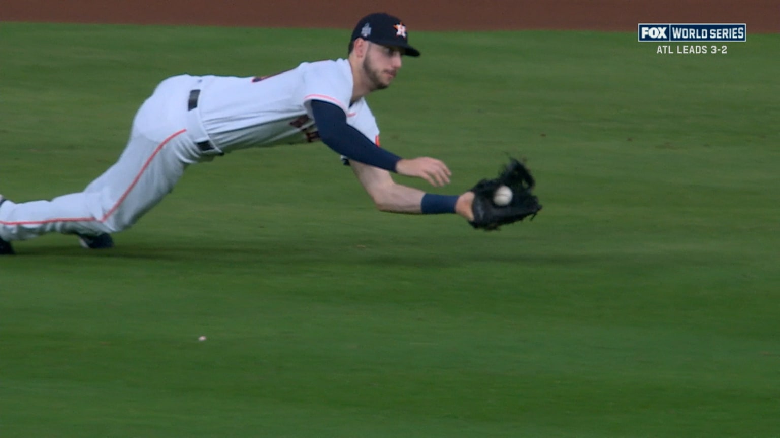 Kyle Tucker makes a dynamic dive in the 1st inning | 11/02/2021 ...