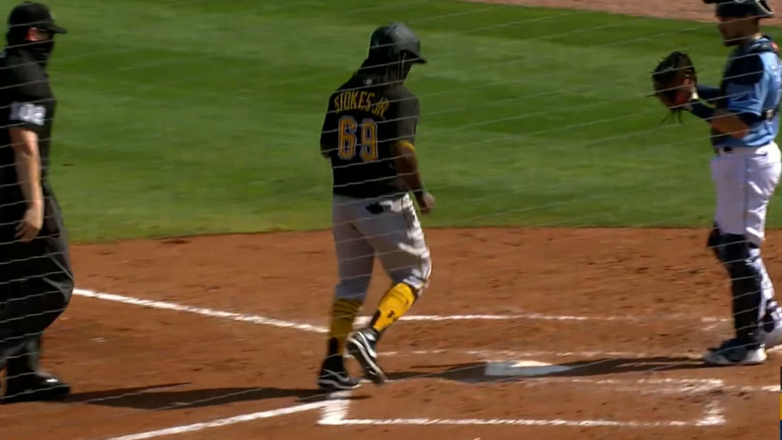 Rodolfo Castro plates Troy Stokes on fielding error | 03/03/2021 ...