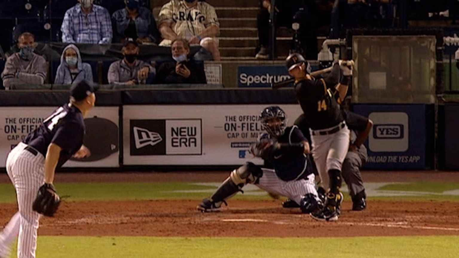 Jared Oliva smokes a solo home run to left field | 03/10/2021 ...