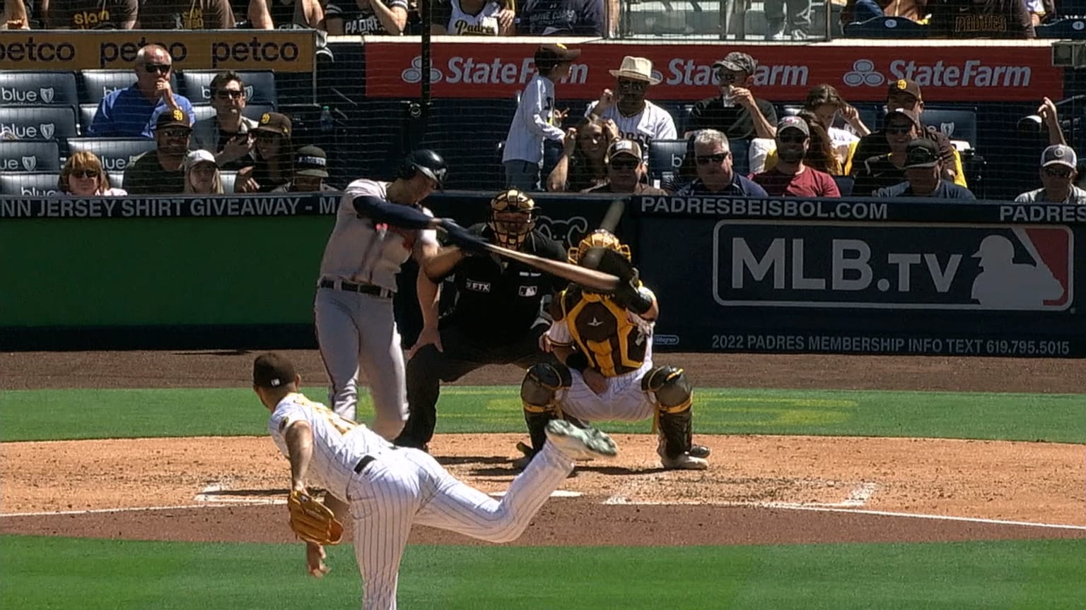 Matt Olson launches his 2nd home run of the season | 04/16/2022 ...