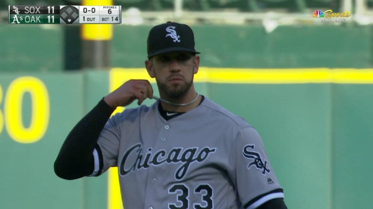 Shields comes on in relief | 04/18/2018 | MLB.com