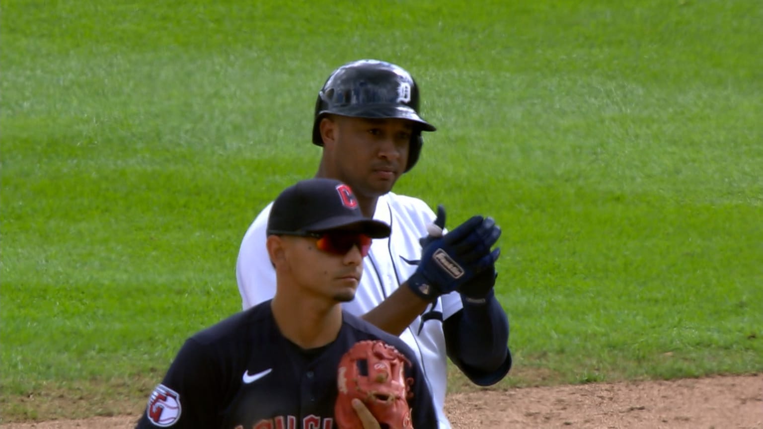 Jonathan Schoop drives an RBI double into left field | 08/11/2022 ...