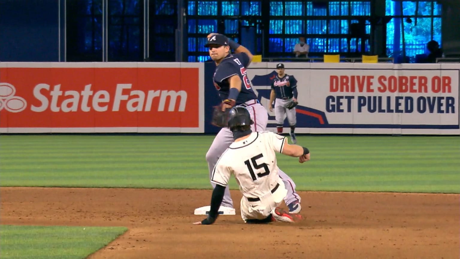 Braves challenge safe call, turn 2 after review | 08/16/2020 | Chicago Cubs