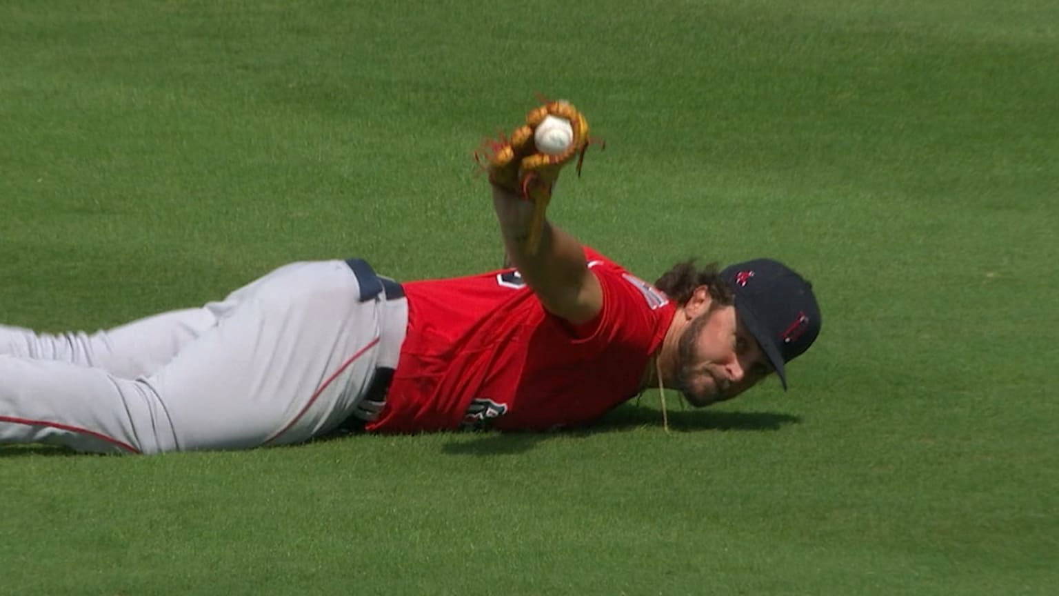 Nick Longhi dives for an outstanding catch in left | 03/06/2020 | New ...