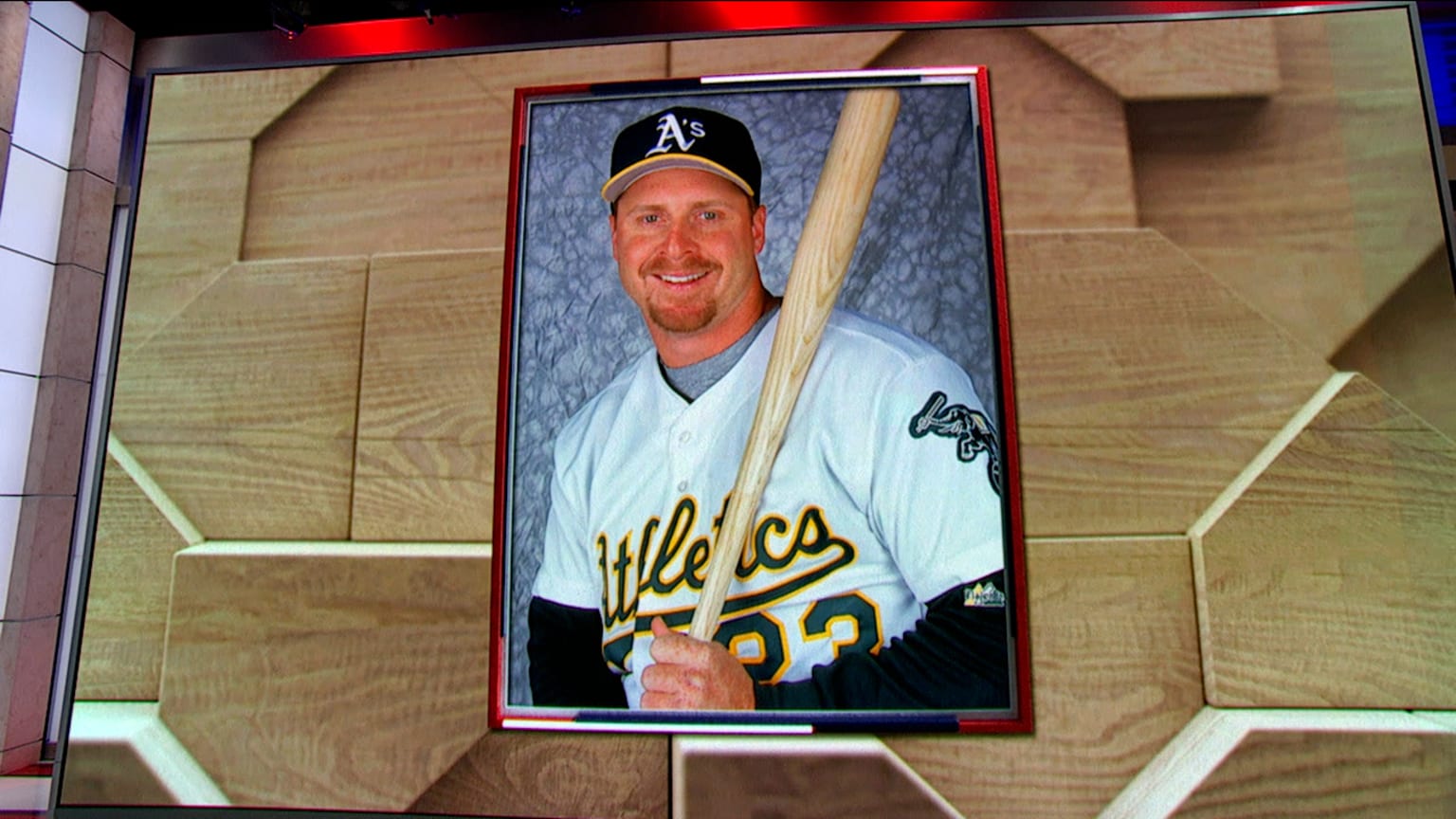 MLB Tonight remembers life, career of Jeremy Giambi | 02/10/2022 | MLB.com