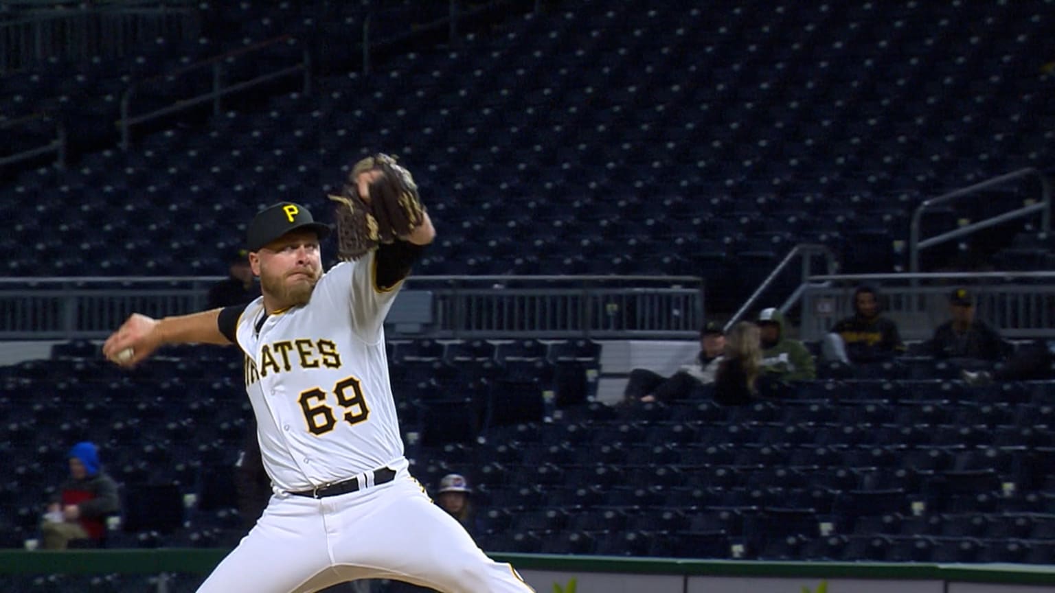 Beau Sulser hace su debut en MLB ante los Cerveceros | 26/04/2022 | Los ...