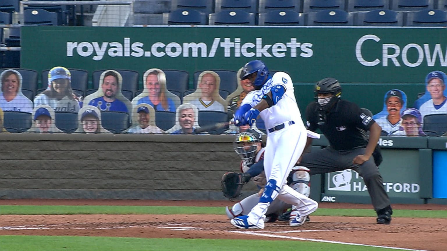 Jorge Soler drives a solo home run to left field | 08/08/2020 | MLB.com