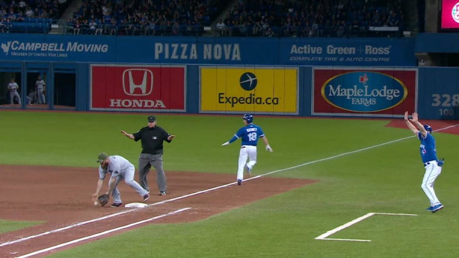 Barney, Darwin vs Claudio, Alex - SINGLE | 05/27/2017 | MLB.com