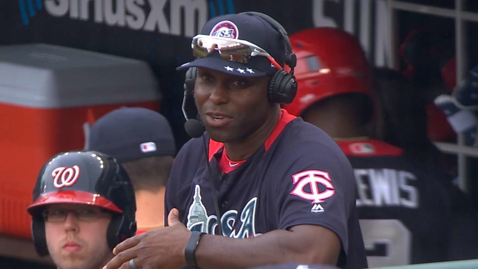 WLD@USA: Hunter cheers on Team USA at Futures Game | 07/16/2018 ...