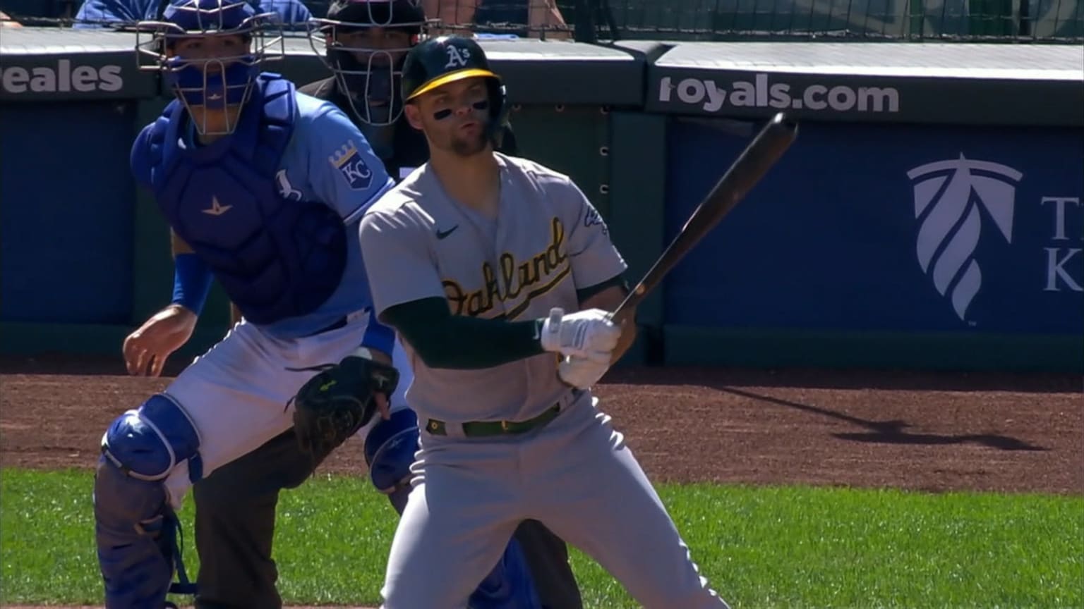 Kyle Isbel makes a leaping catch in center field | 09/16/2021 | Kansas ...