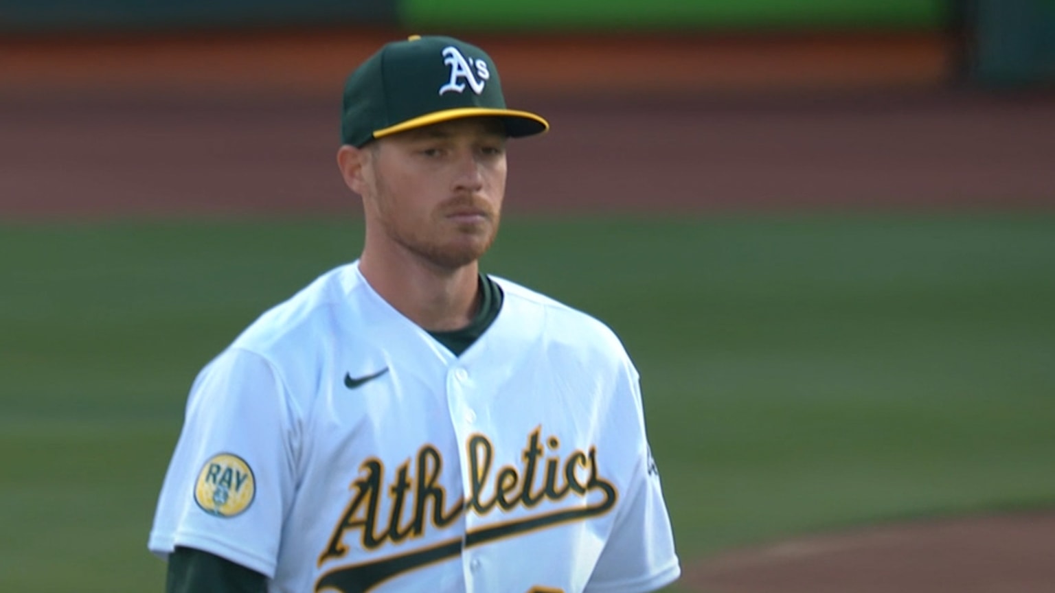 Adam Oller sienta en strikes a Marcus Semien | 22/04/2022 | Lasmayores.com