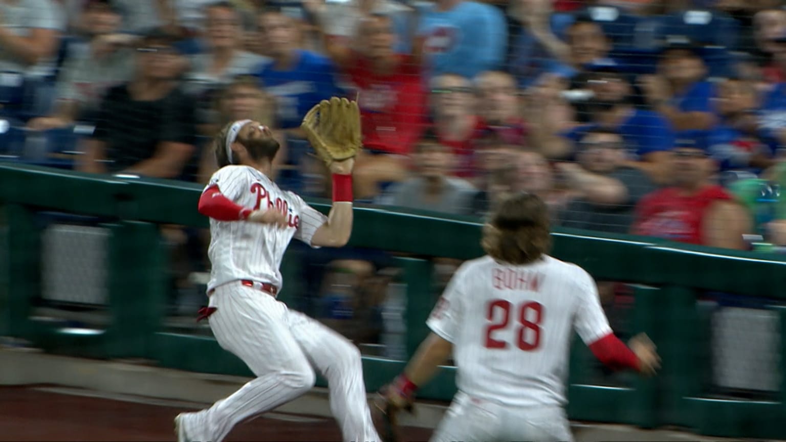 Bryce Harper's sliding grab | 08/11/2021 | Philadelphia Phillies