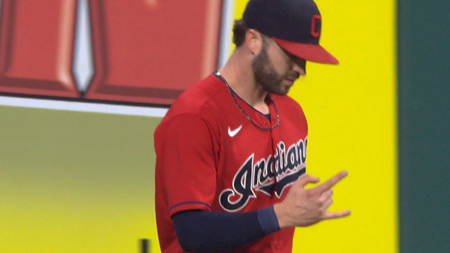 Tyler Naquin secures a fly out on a running grab | 09/21/2020 ...