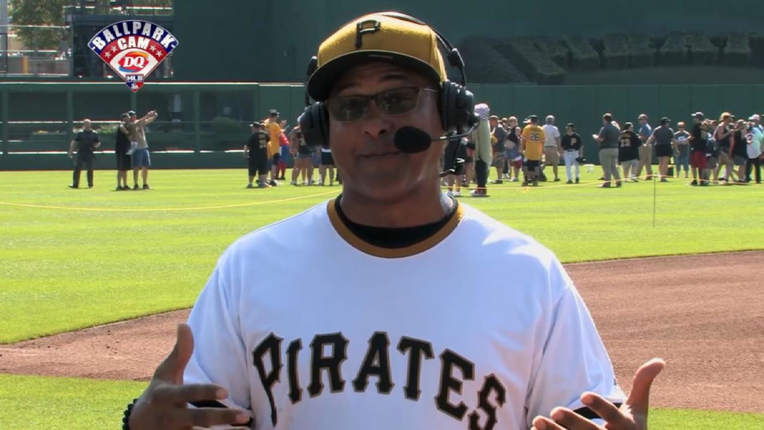 Roberto Clemente Jr. discusses father, newborn son | 09/05/2018 | MLB.com