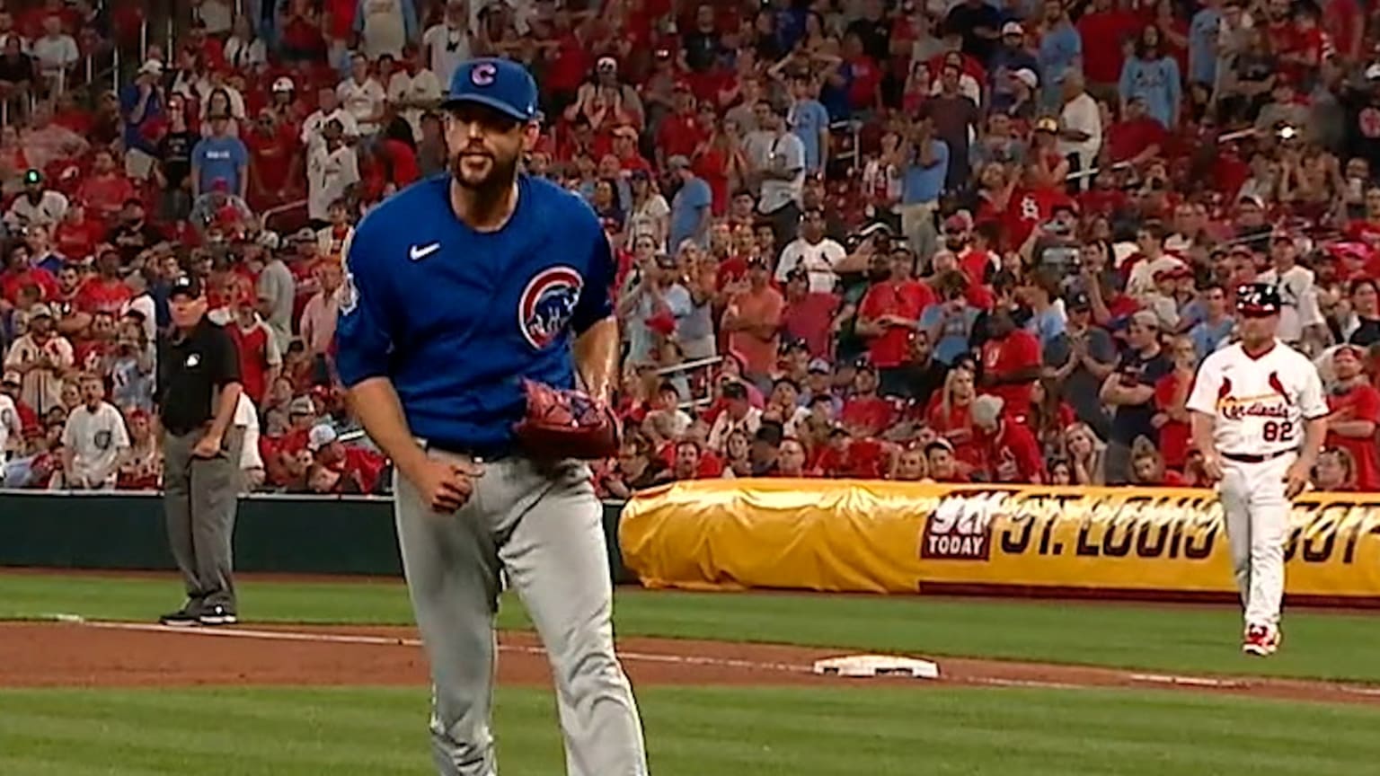 Ryan Tepera escapes the jam | 05/23/2021 | MLB.com