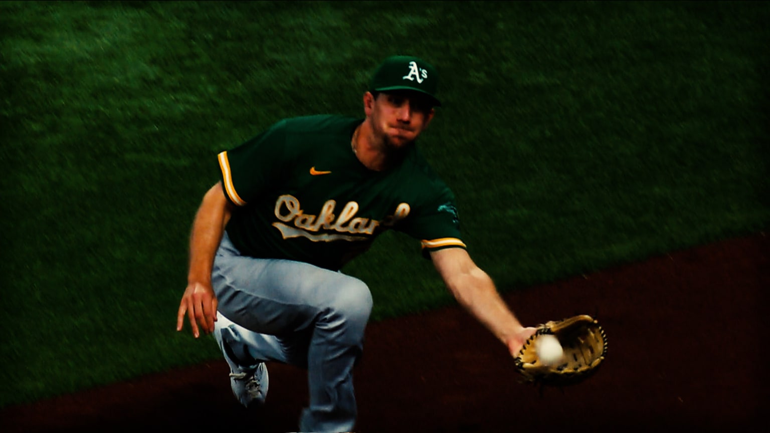 Daily Dash: Piscotty lays out, Hernández dives twice | 07/12/2021 | Los ...