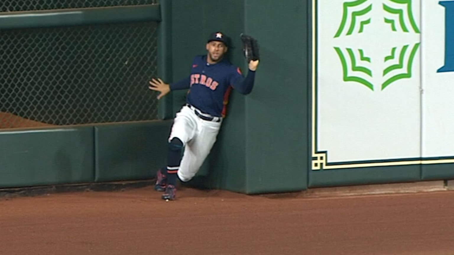 George Springer makes catch, runs into the wall | 07/26/2020 | MLB.com