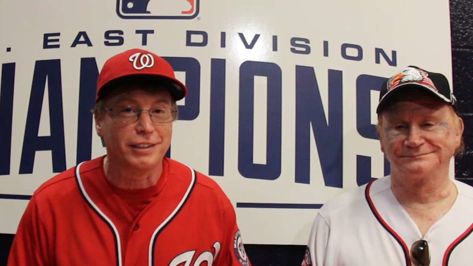 2016 MLB Awards: Fan of the Year - Itkins, WSH | 09/12/2016 ...