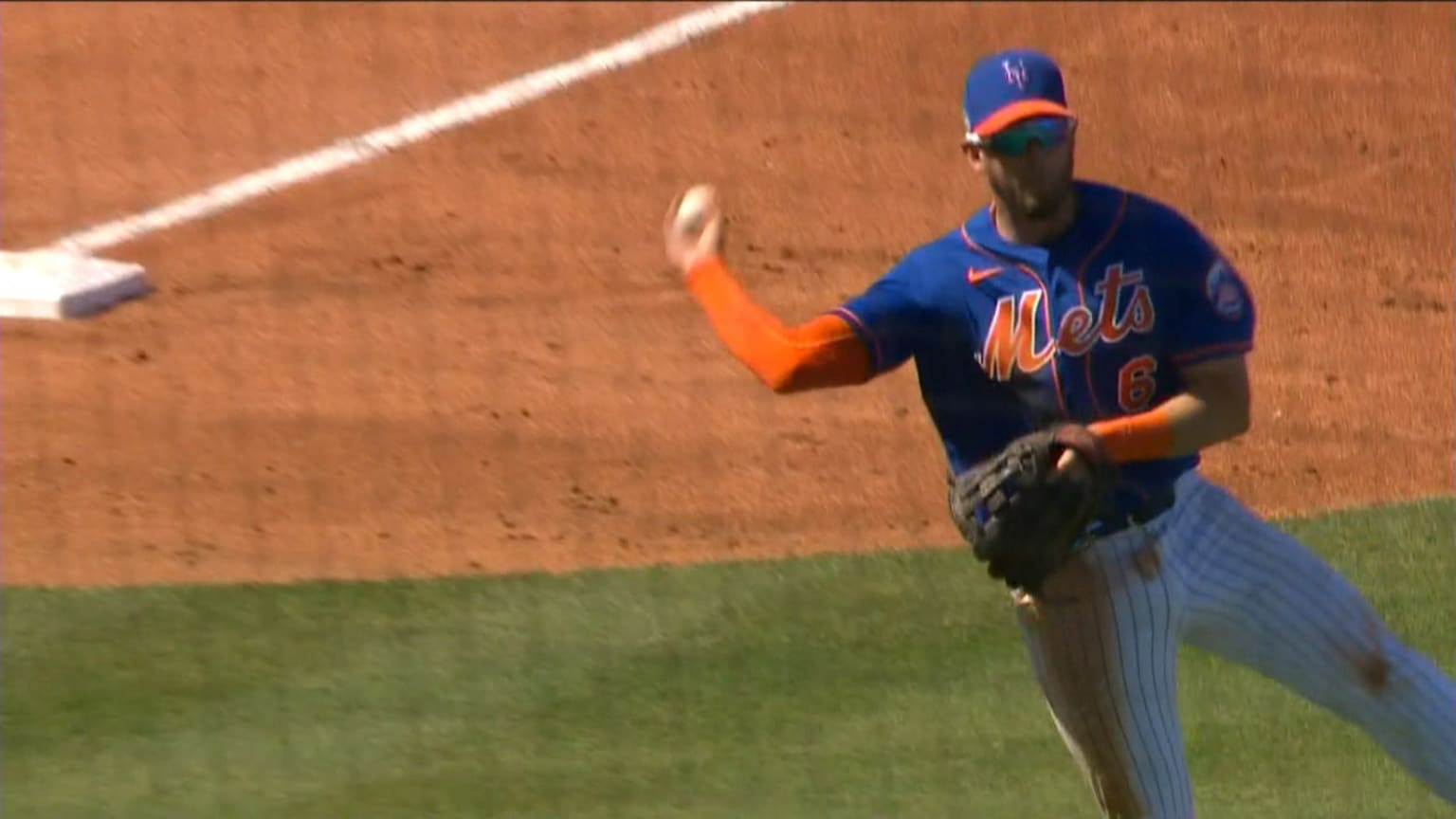 Jeff McNeil makes a nice play on a slow grounder | 03/01/2020 | New ...