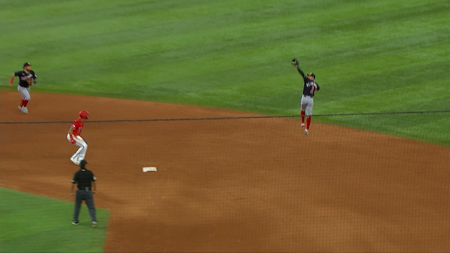 César Hernández makes a sweet leaping grab on a liner | 06/24/2022 ...