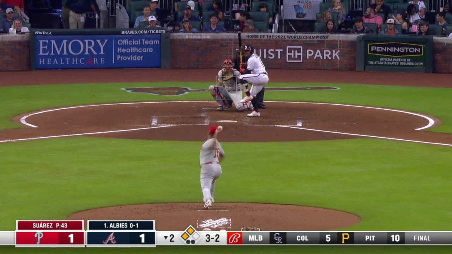 Ozzie Albies drives in two runs on a base hit | 05/25/2022 | Atlanta Braves