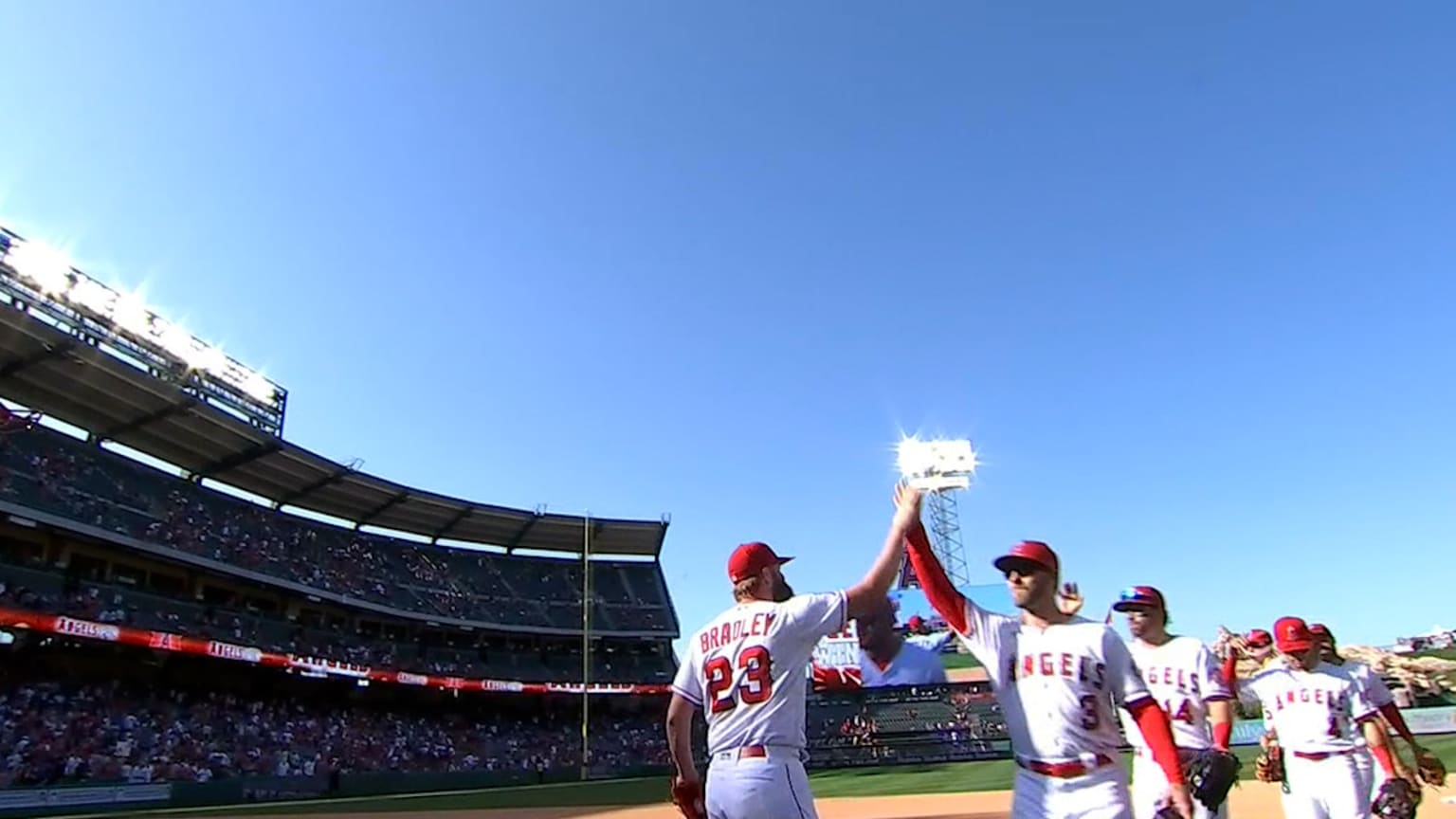 Archie Bradley earns first save | 04/24/2022 | Los Angeles Angels